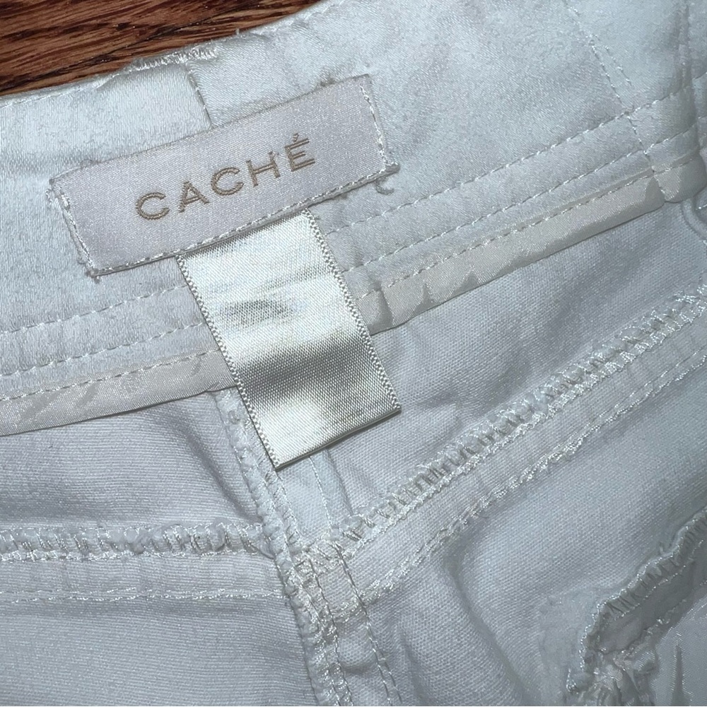 Cache White Cropped Pants W/ Silver Detail Size 0 - E… - Gem
